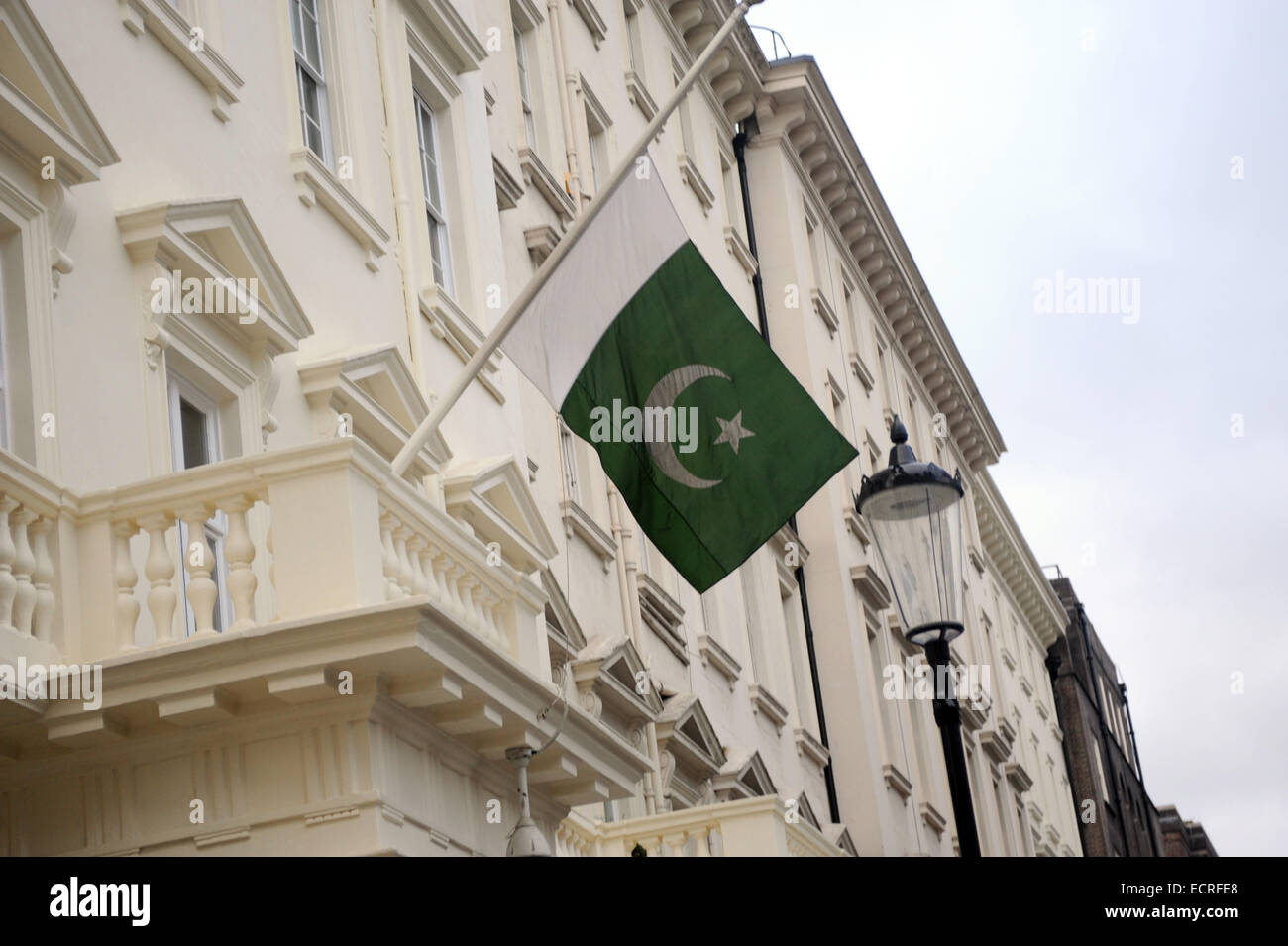 Pakistani school children uk hi-res stock photography and images - Alamy