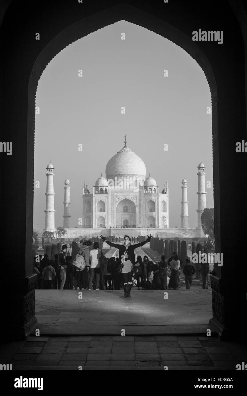 The Taj Is A White Marble Mausoleum Located In Agra Stock Photos & The ...