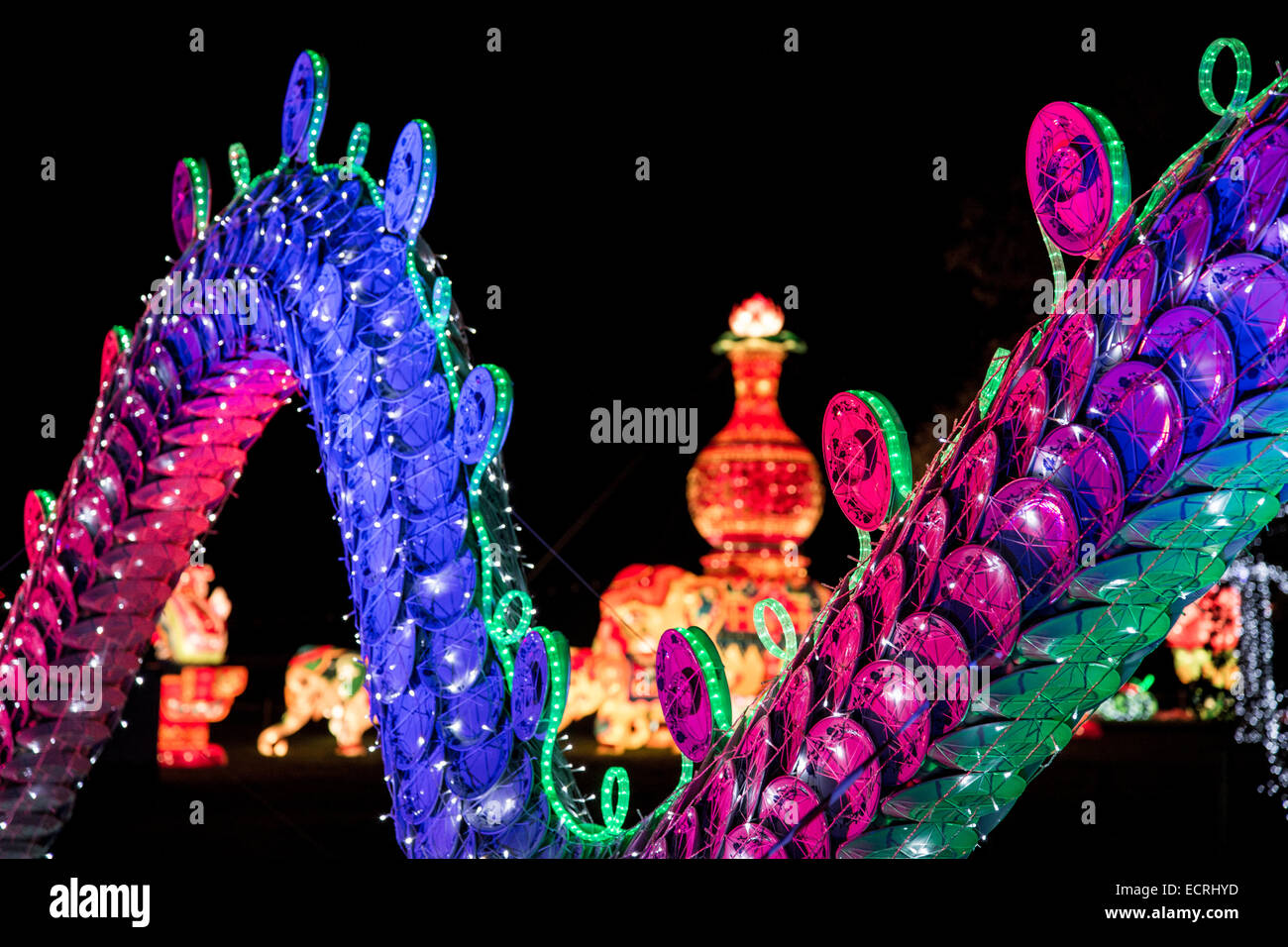 Longleat Festival of Light, Chinese Lion Lanterns Display at Longleat ...