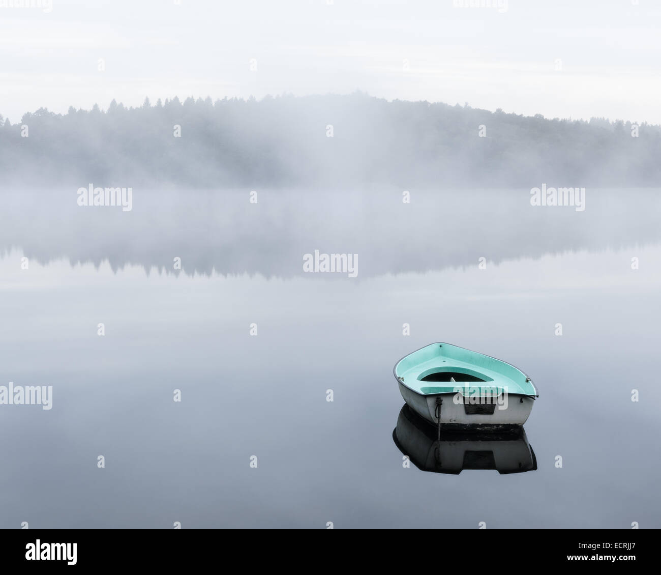 Rowboat silhouette hi-res stock photography and images - Alamy