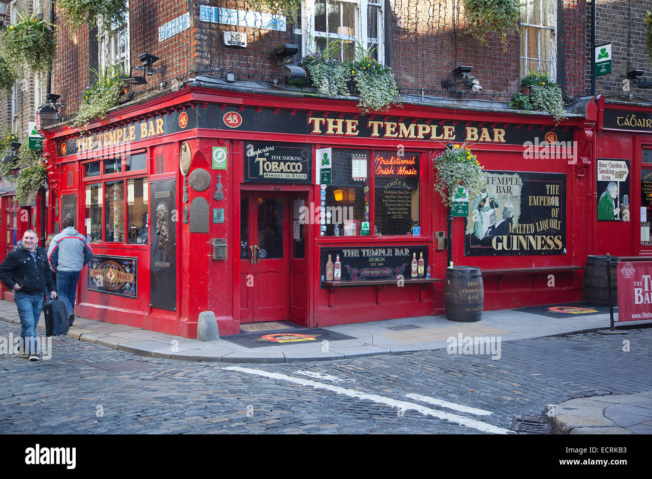 Ireland, Dublin, Temple Bar, Exterior of the Temple Bar on the corner ...