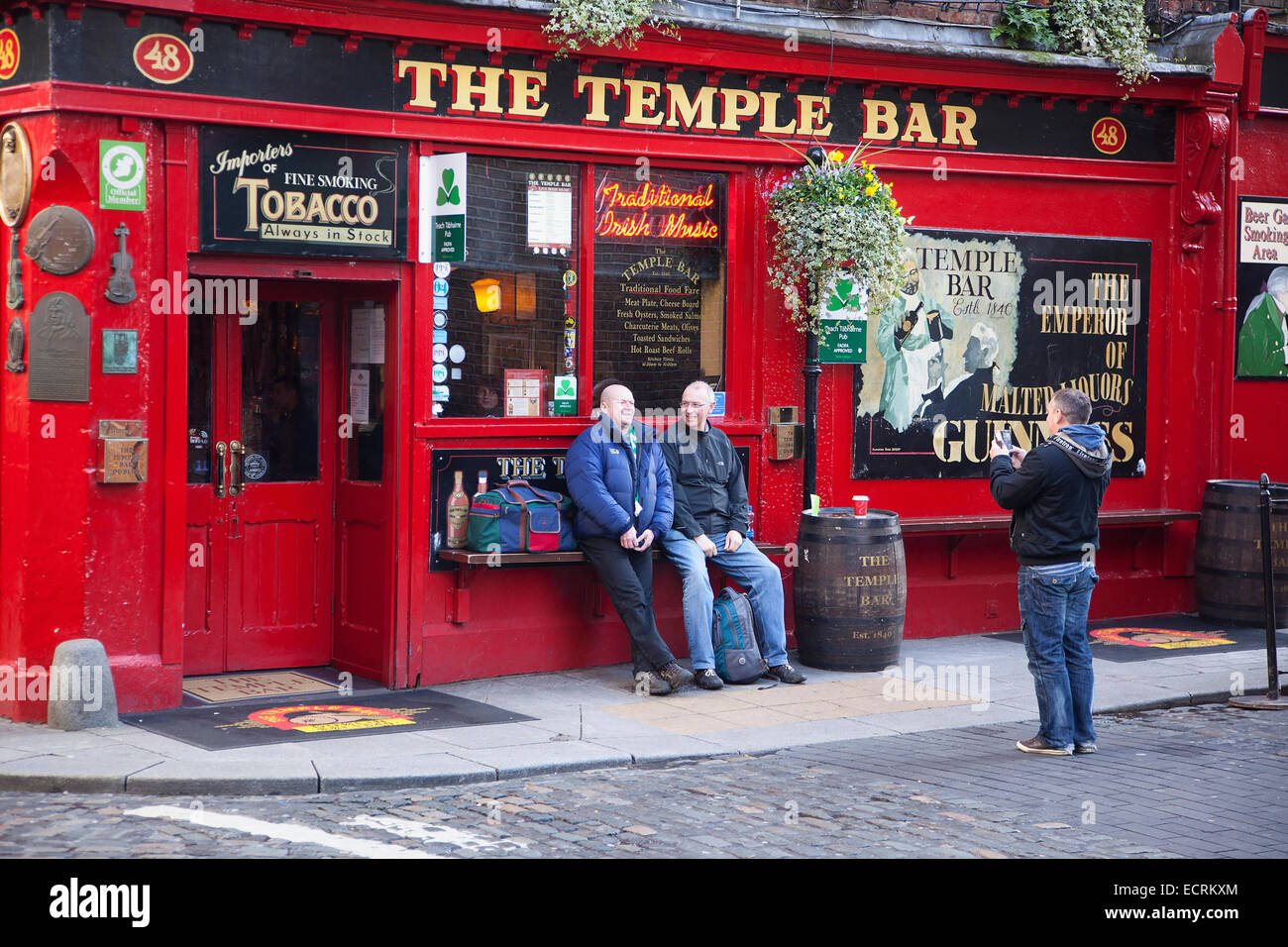 Temple bar lane dublin hi-res stock photography and images - Alamy