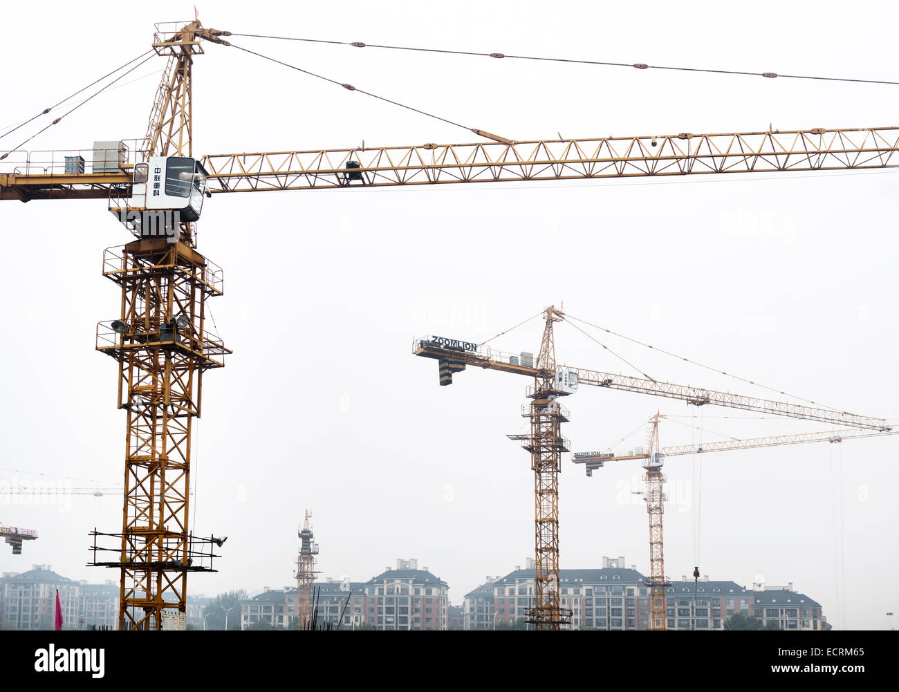 Zoomlion tower crane hi-res stock photography and images - Alamy