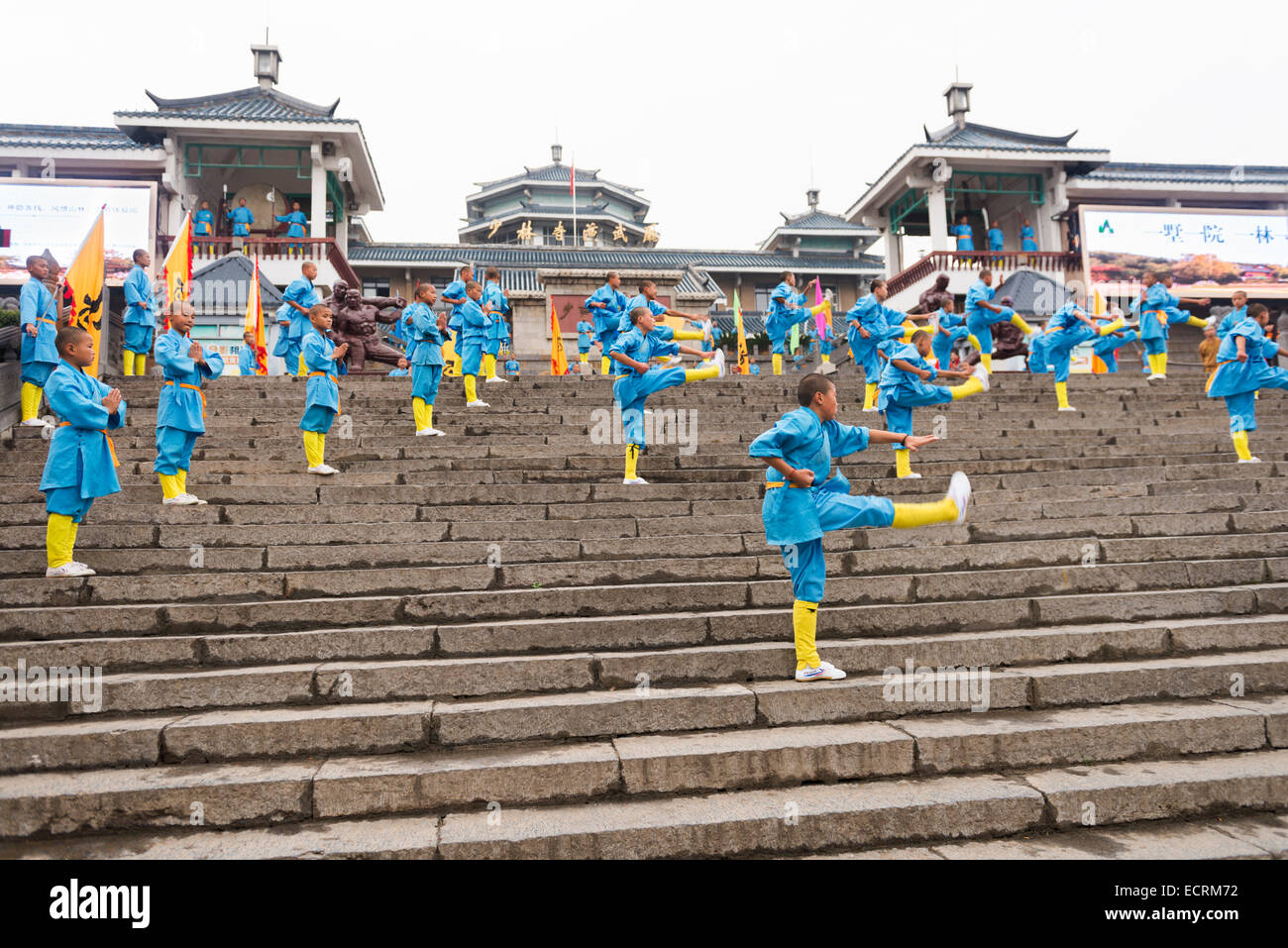 Shaolin boys hi-res stock photography and images - Alamy