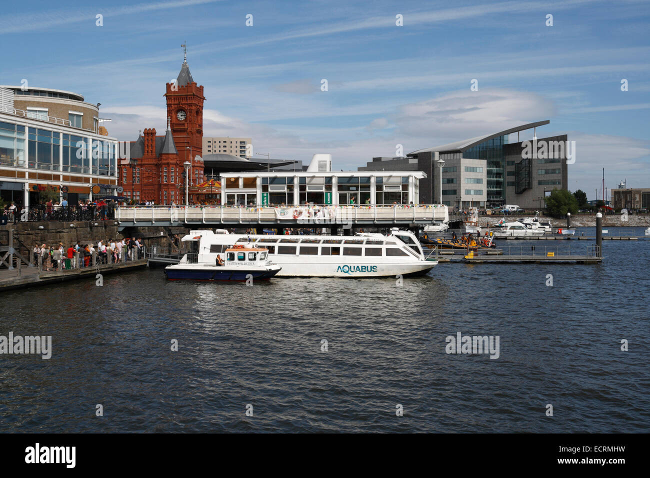 Water Bus in Cardiff Bay, Aquabus about to depart from Mermaid Quay ...