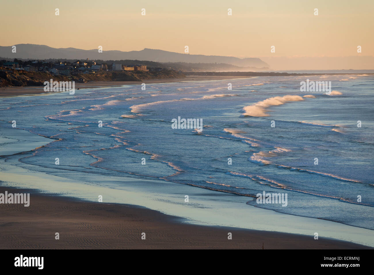 Agate and Nye Beaches on the Oregon Coast Stock Photo - Alamy