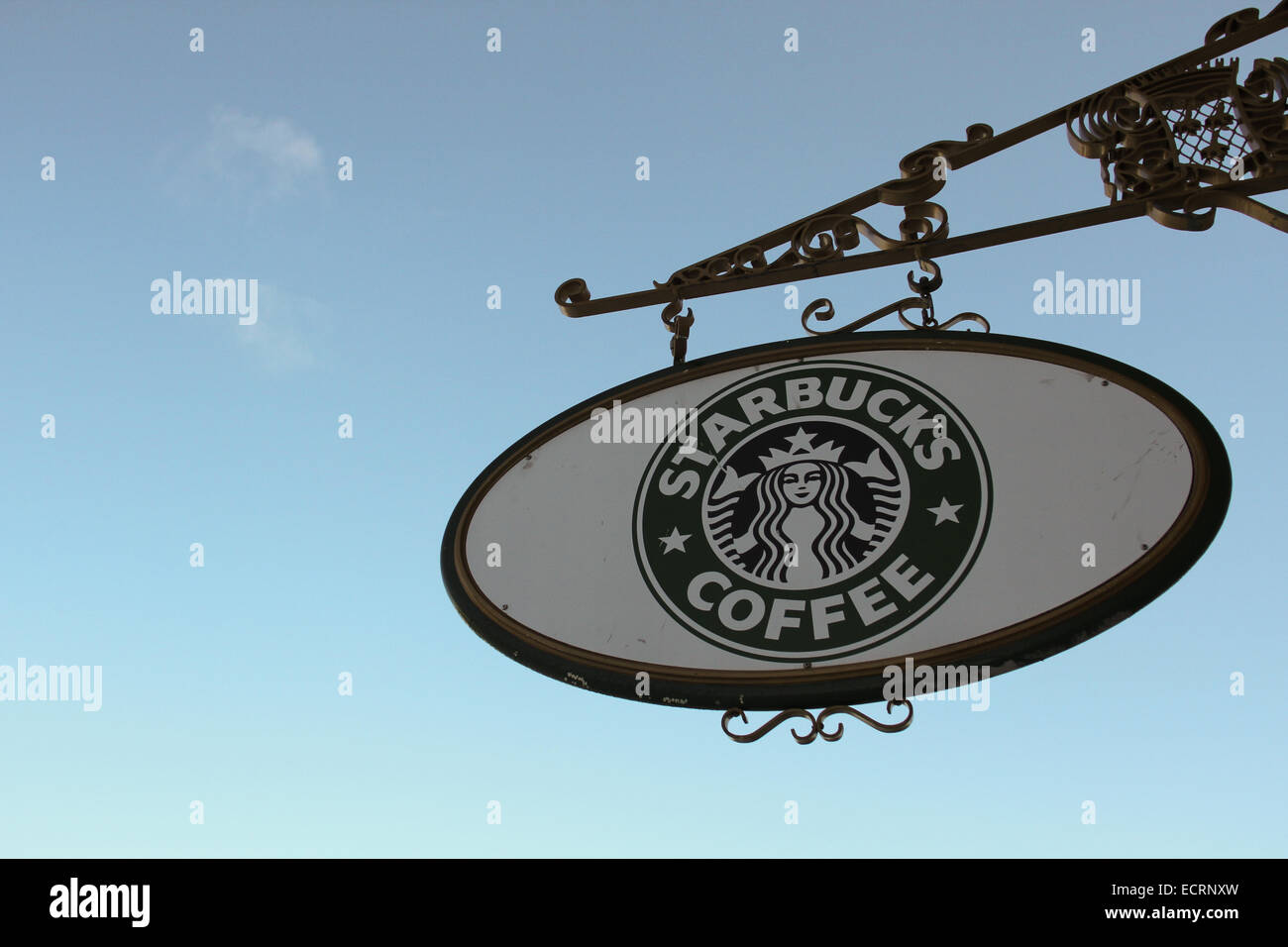 Starbucks hanging sign hi-res stock photography and images - Alamy