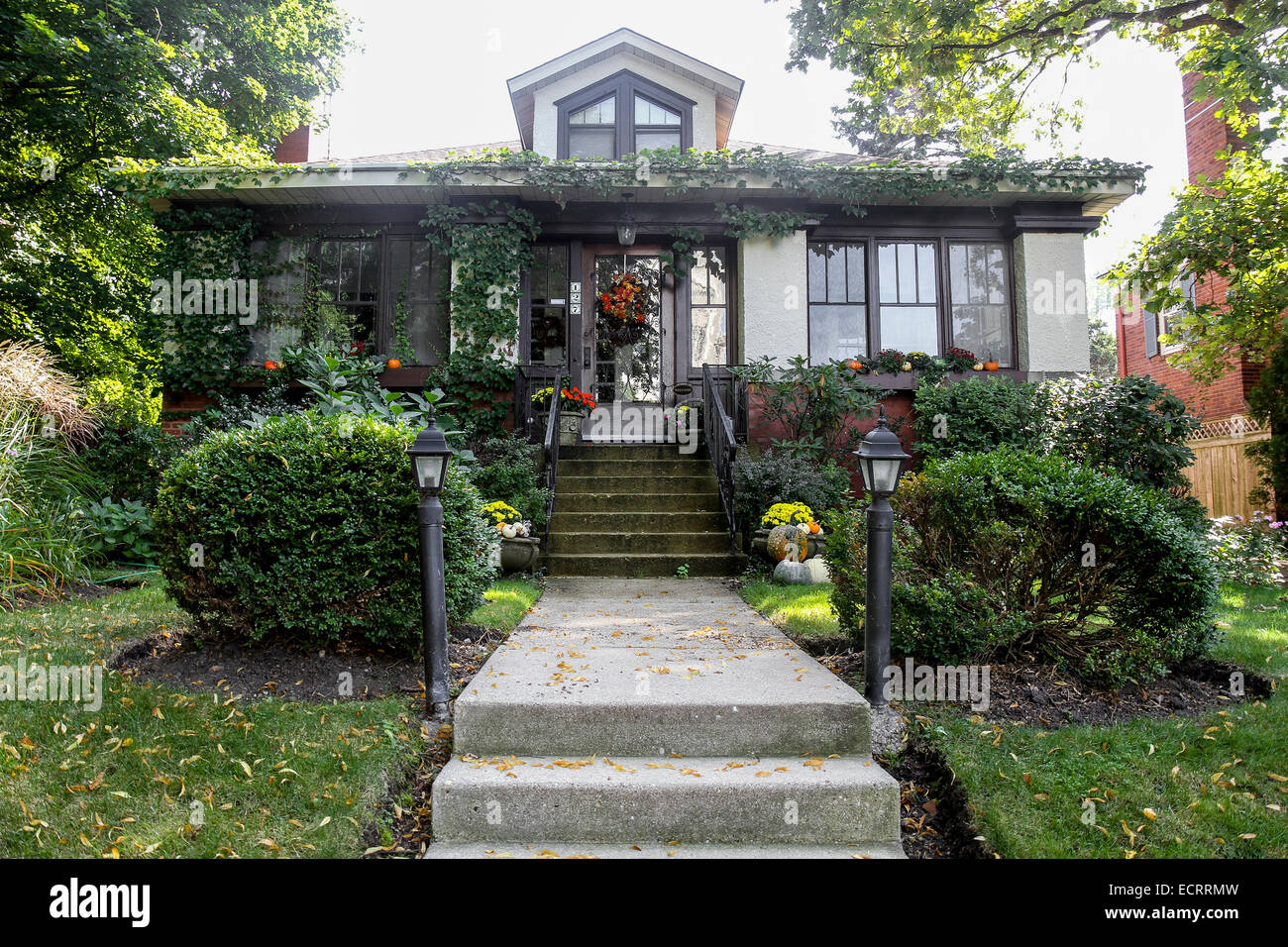 Chicago suburb suburban hi-res stock photography and images - Alamy