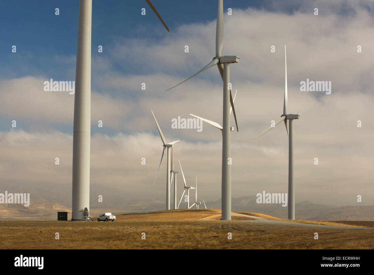 Part of the Tehachapi wind farm in California, USA Stock Photo - Alamy