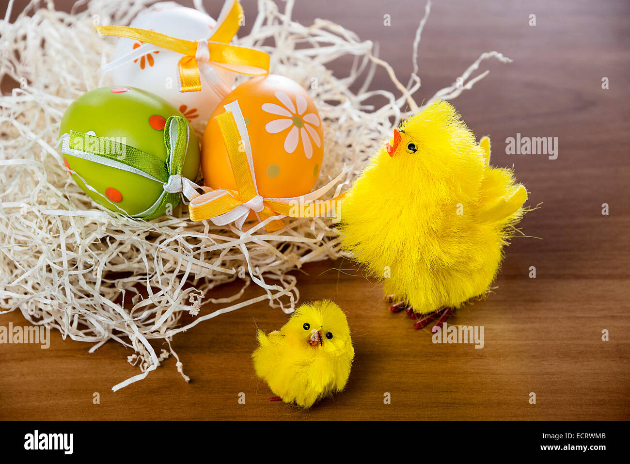 Colored chicken eggs painted hi-res stock photography and images - Alamy