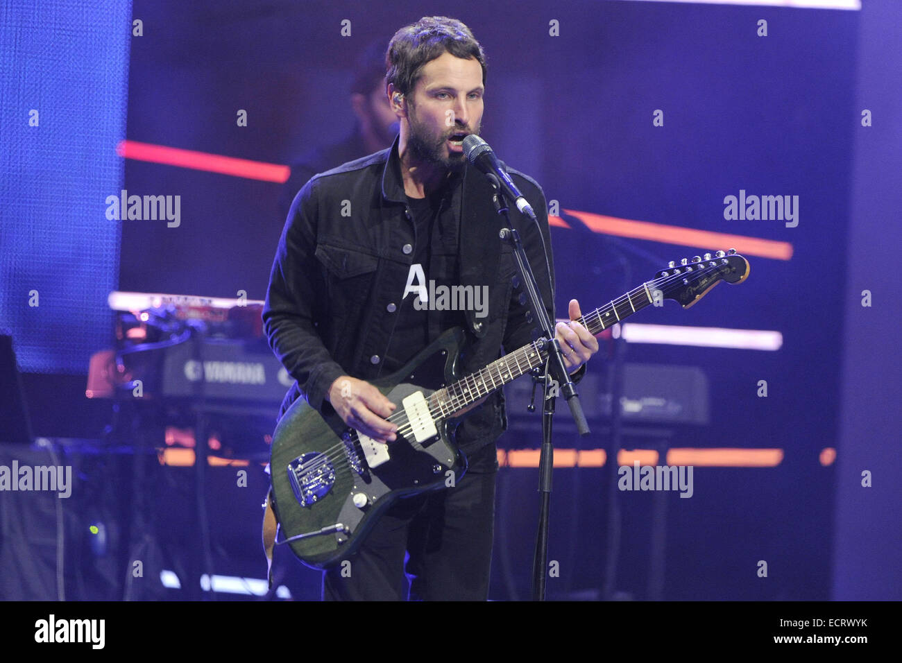2014 MuchMusic Video Awards (MMVA) Performance Featuring: Sam Roberts ...