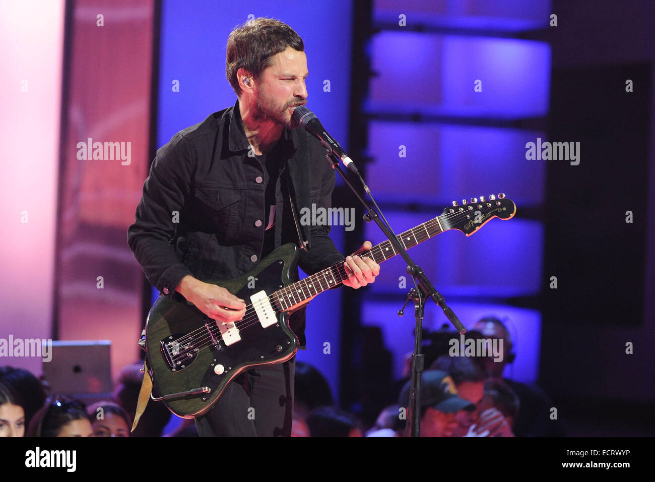 2014 MuchMusic Video Awards (MMVA) Performance Featuring: Sam Roberts ...