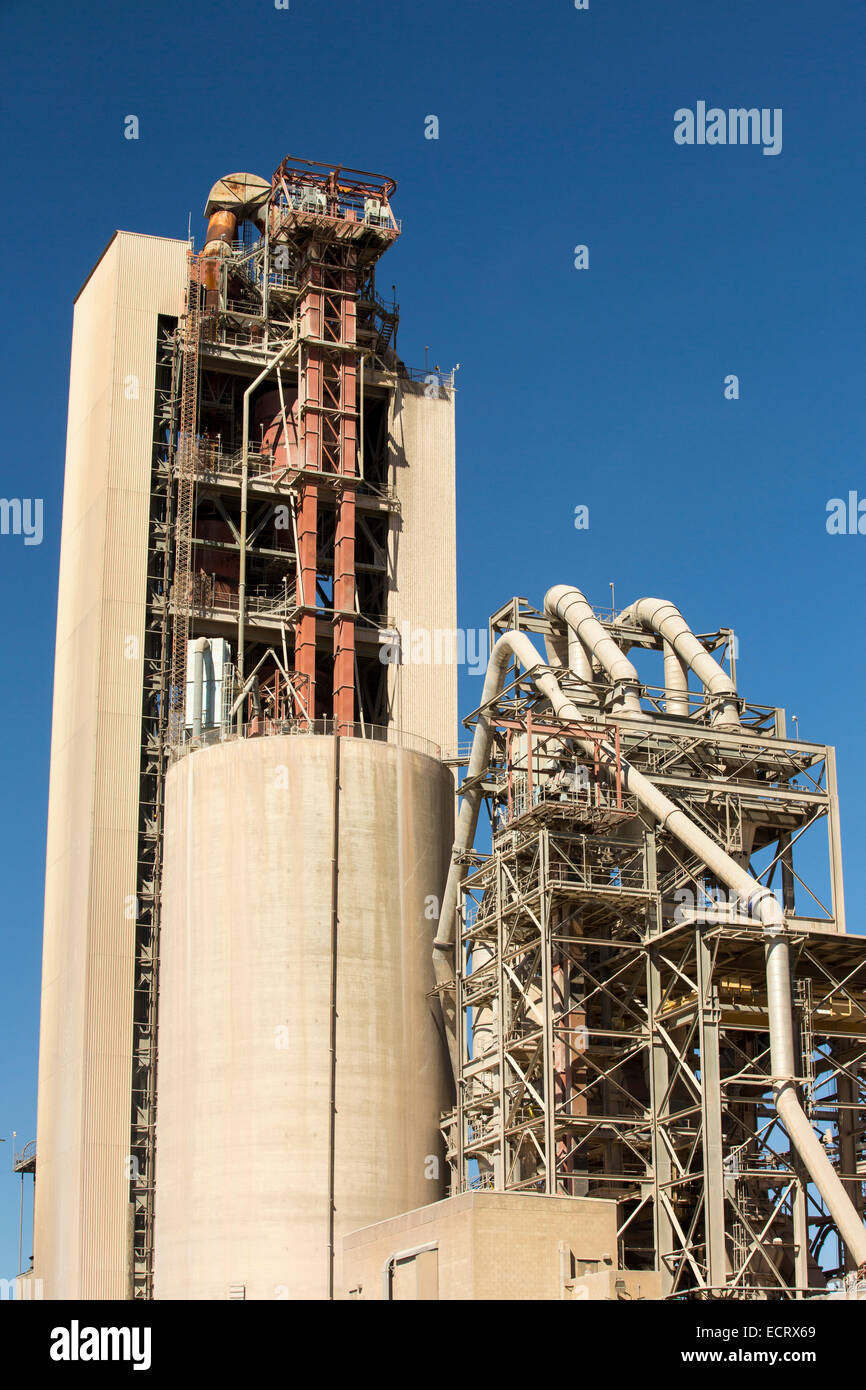 A cement works at Tehachapi burning coal, California, USA Stock Photo ...