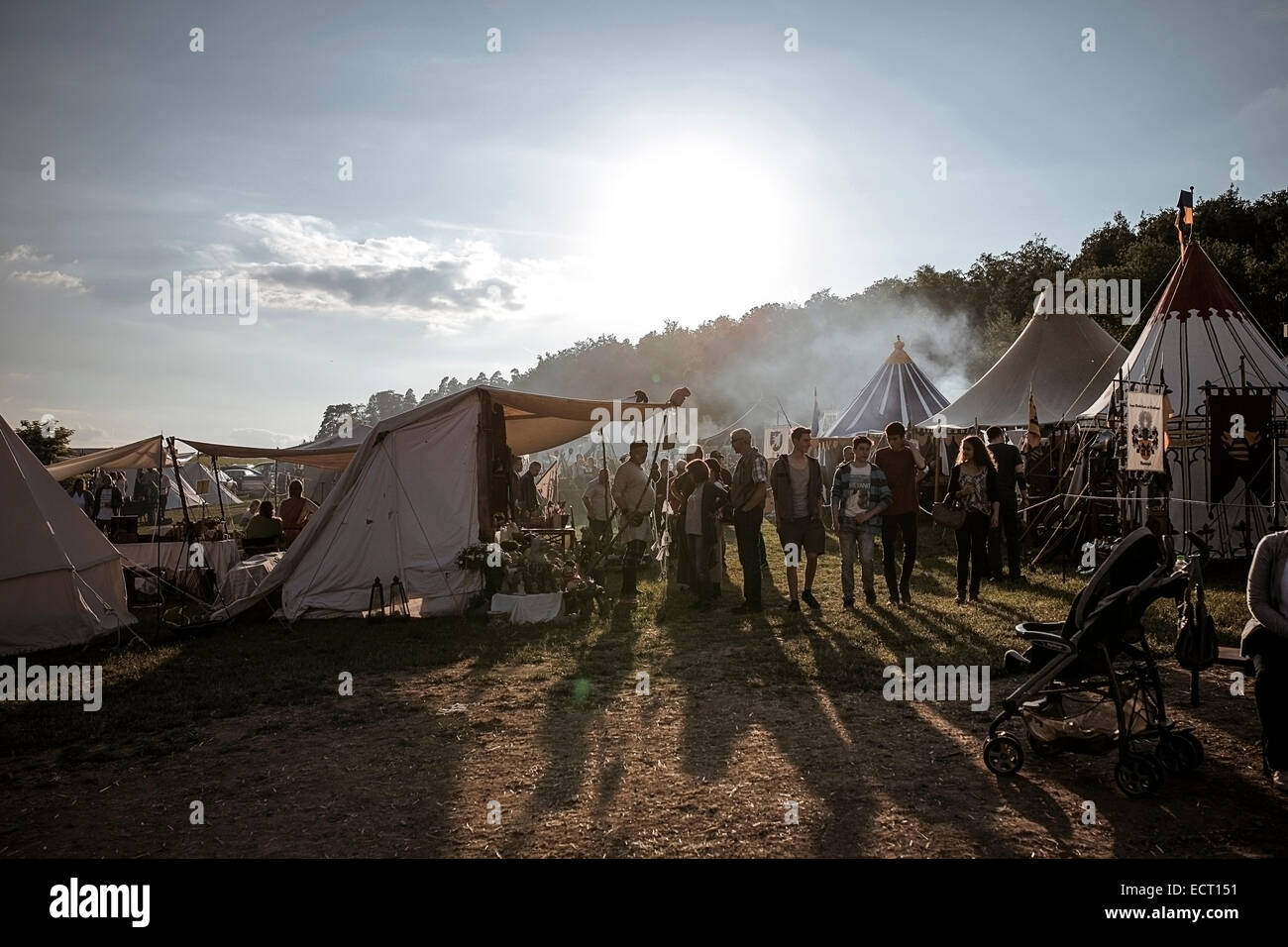 Medieval fair hi-res stock photography and images - Alamy