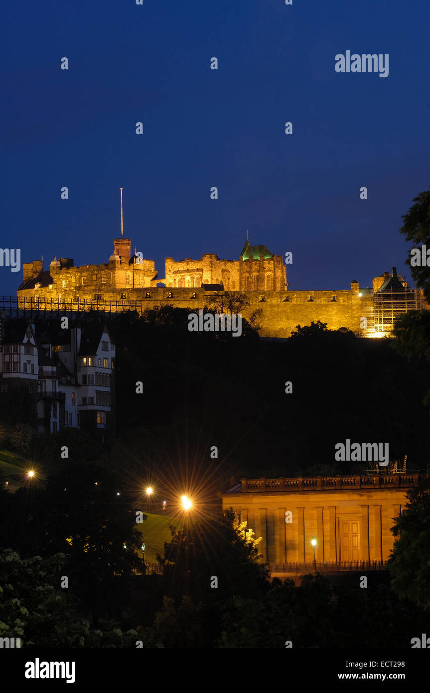 Edinburgh Castle at dusk from Princes Street, Edinburgh, Scotland ...