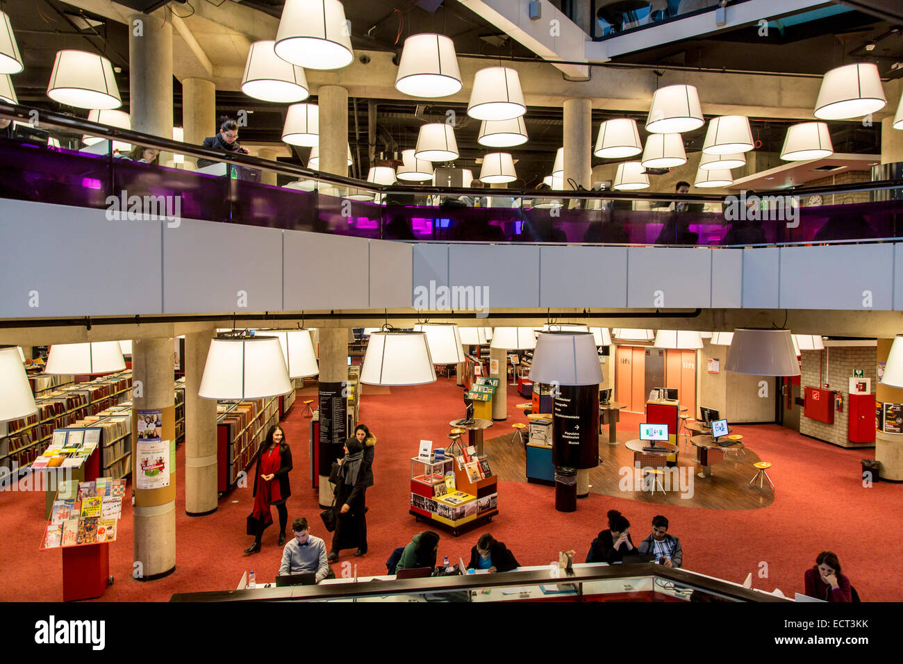 Rotterdam beleuchtung hi-res stock photography and images - Alamy