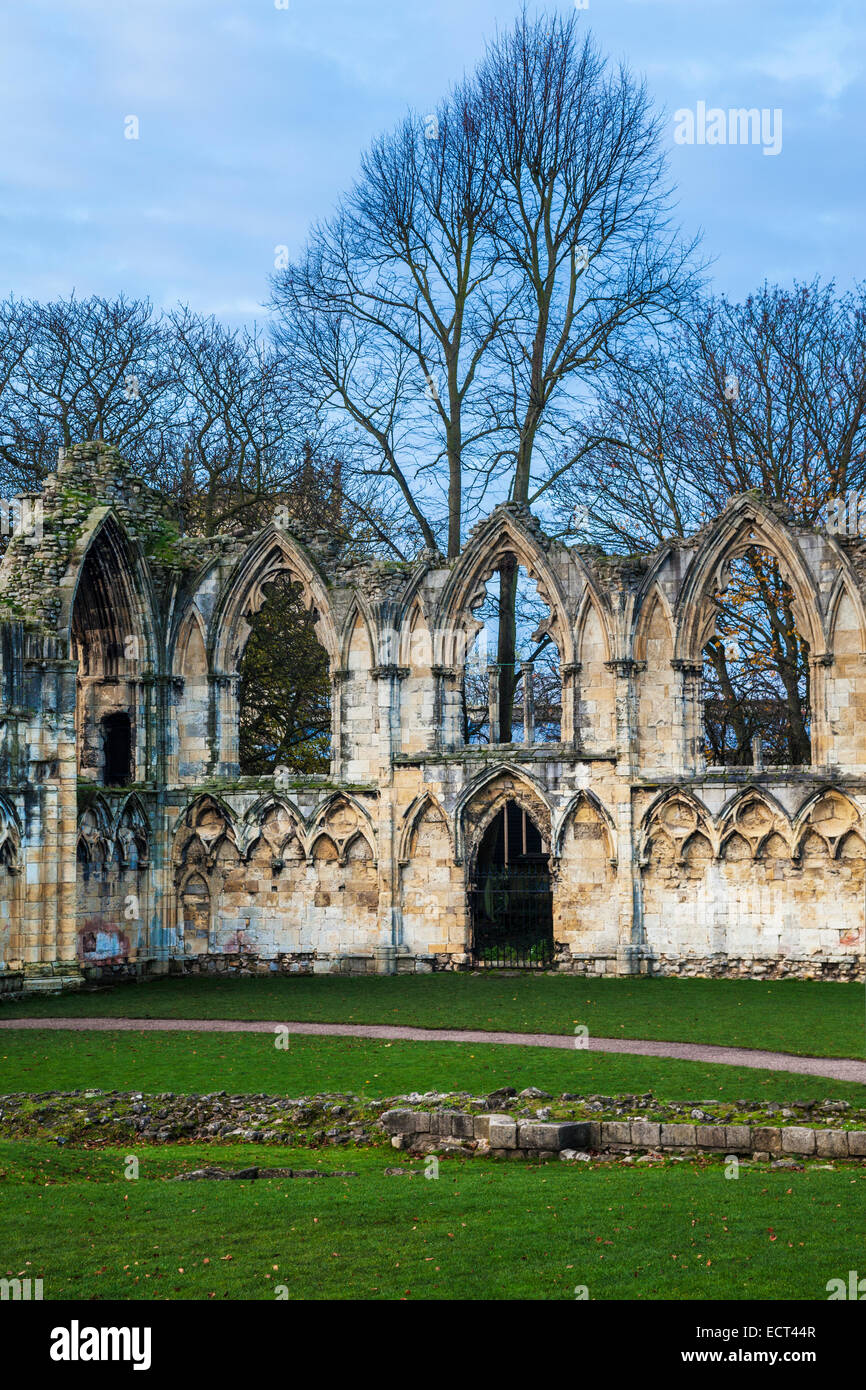 St marys abbey ruin york hi-res stock photography and images - Alamy