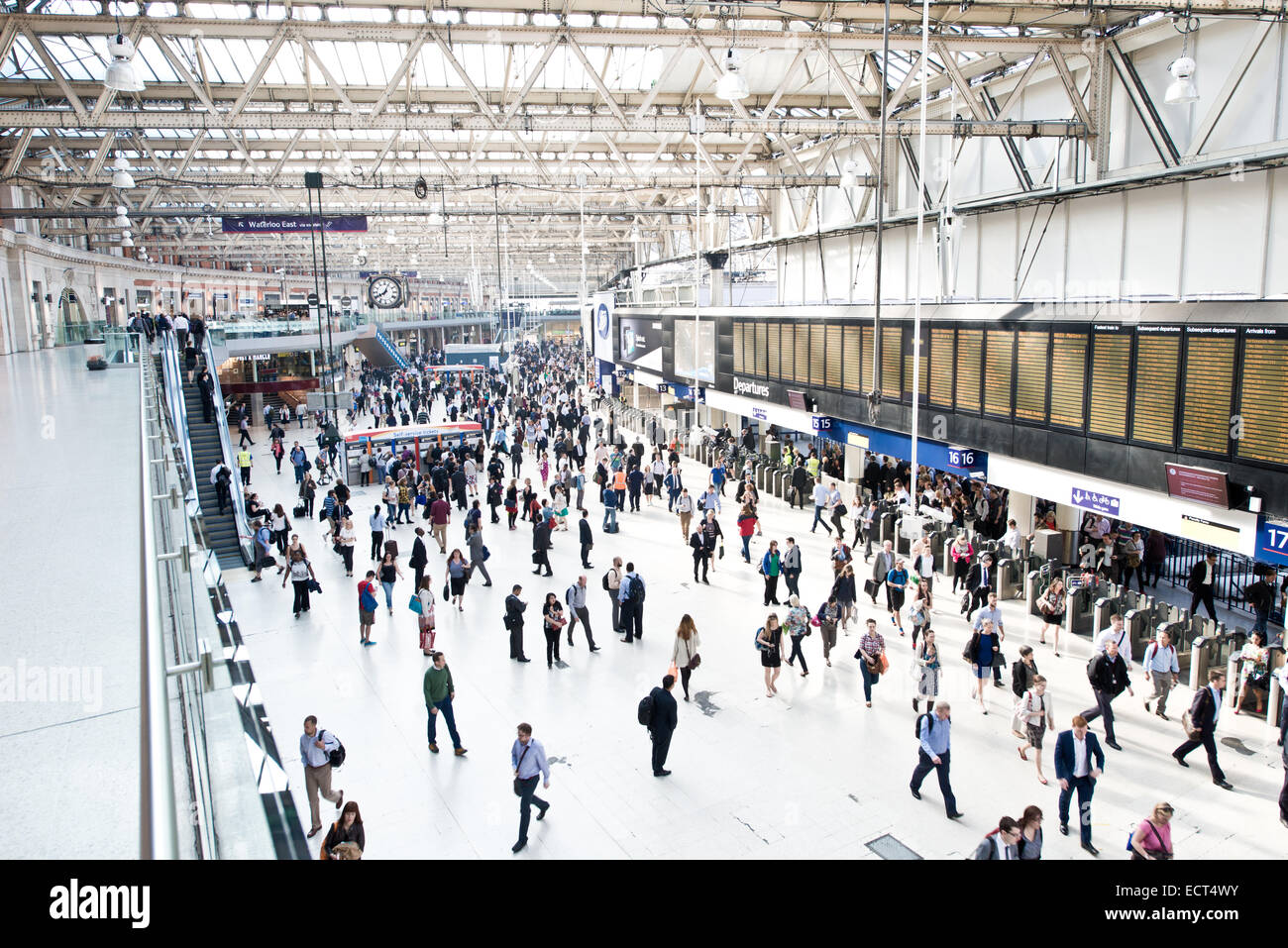 London waterloo station architecture hi-res stock photography and ...