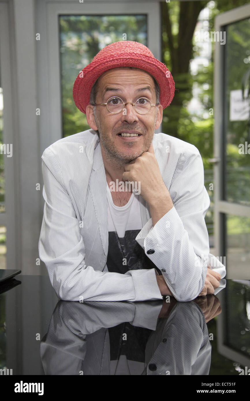 Press conference to promote the new theatre play Eine ...