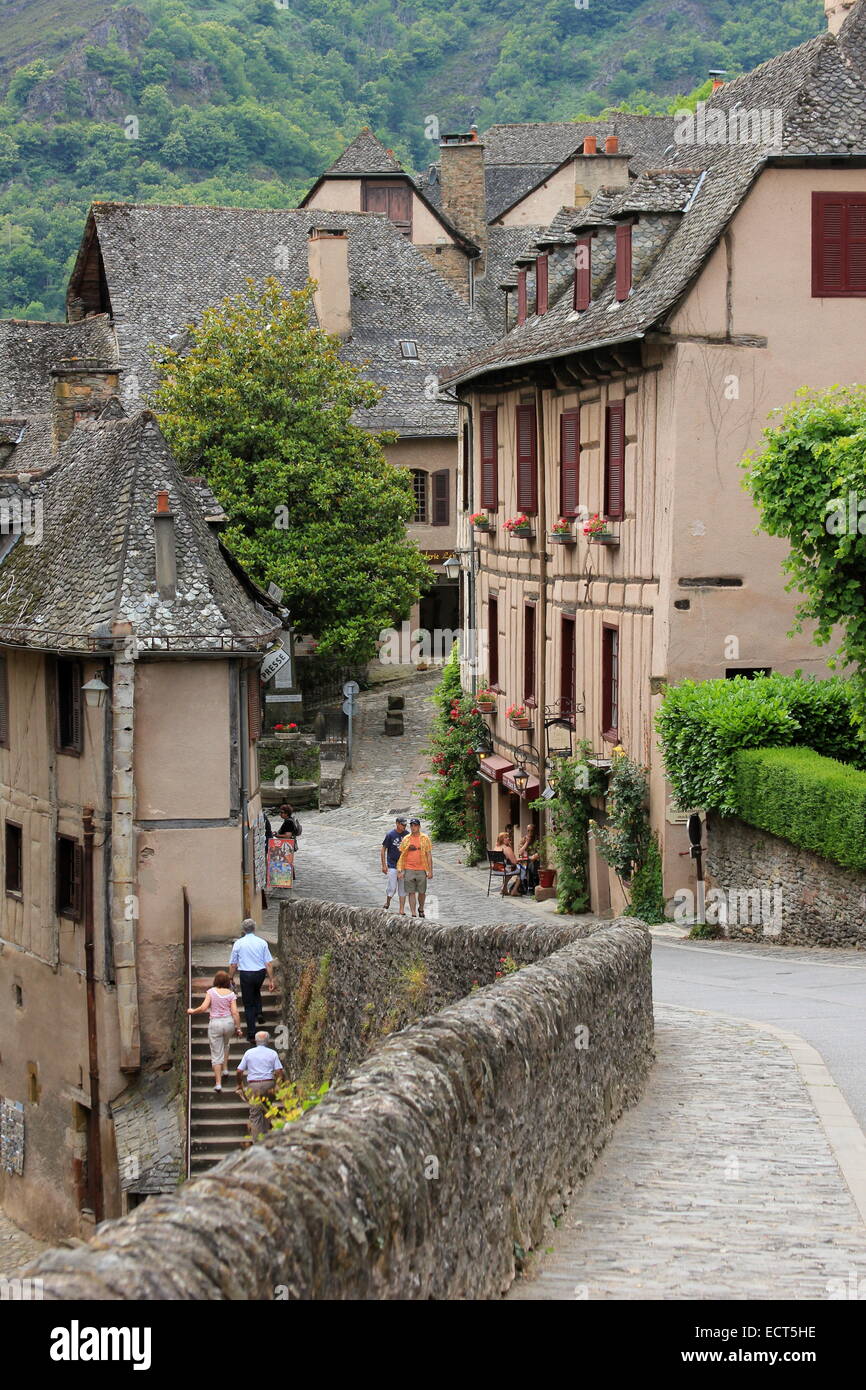 Conques village hi-res stock photography and images - Alamy