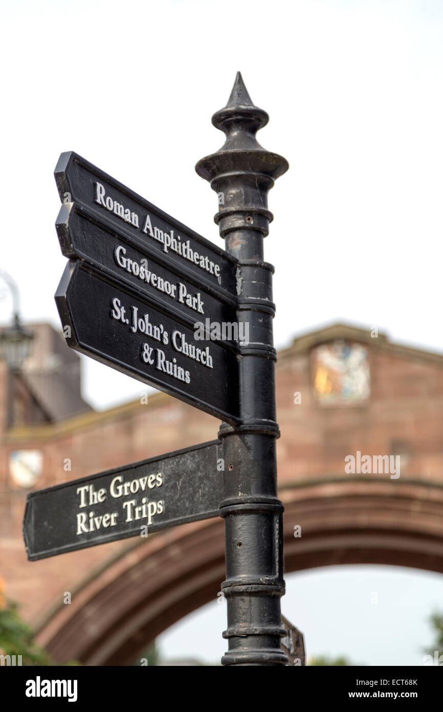 Newgate arch bridge hi-res stock photography and images - Alamy