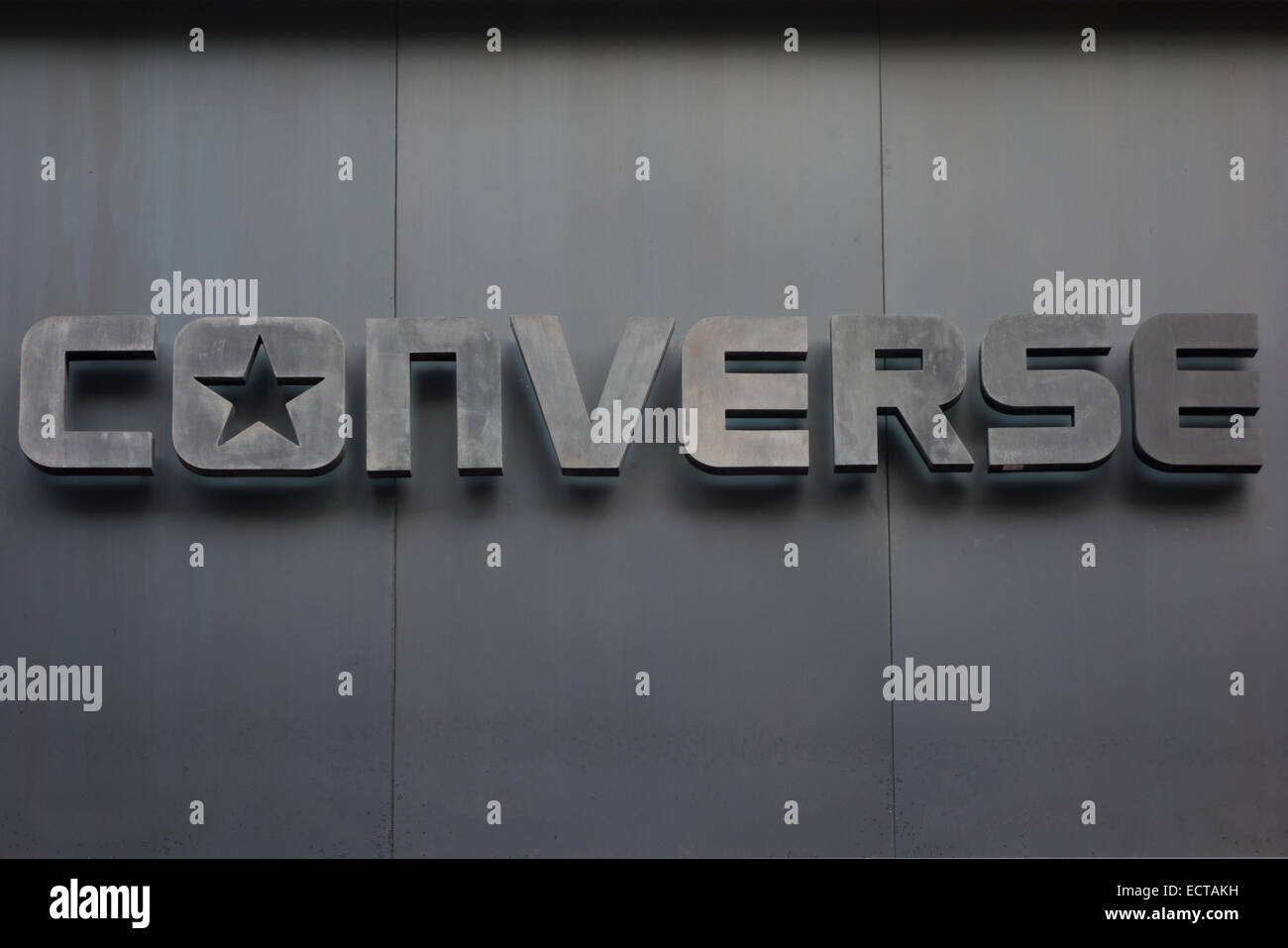 Converse logo hi-res stock photography and images - Alamy