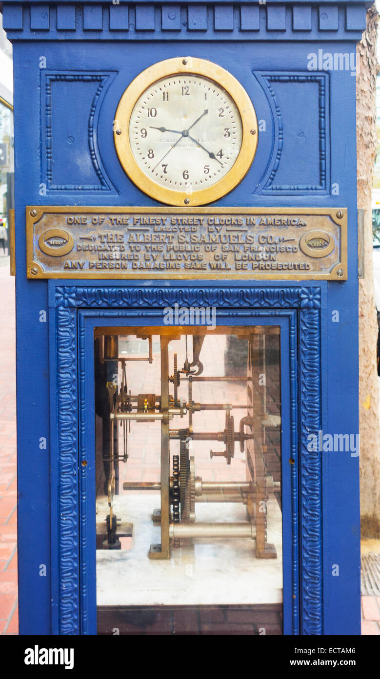 Workings clock hi-res stock photography and images - Alamy