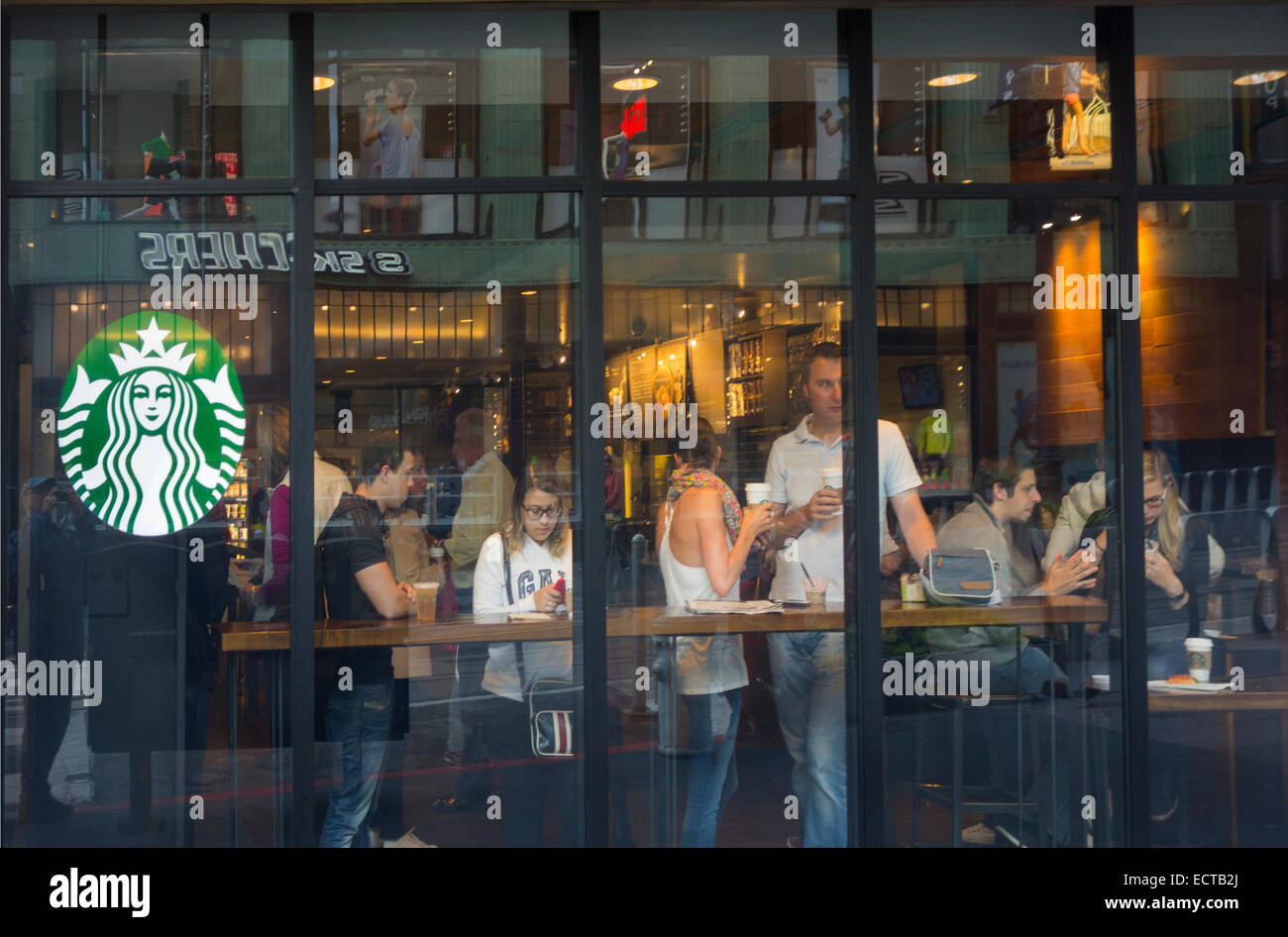Starbucks San Francisco CA Stock Photo - Alamy