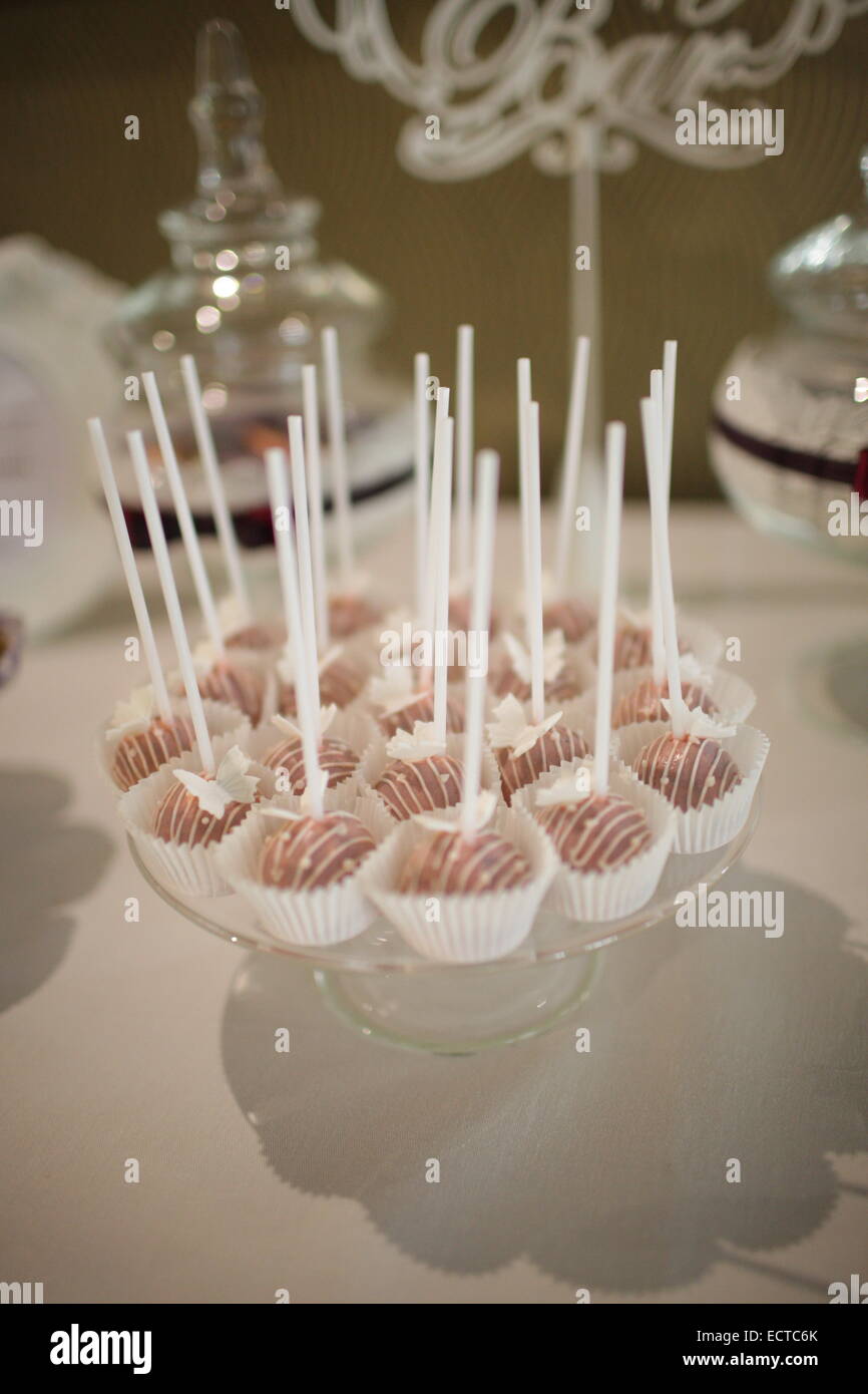 Celebration dessert hi-res stock photography and images - Alamy