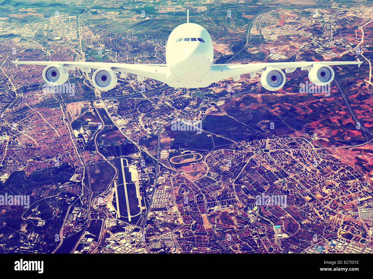 Front view of airliner hi-res stock photography and images - Alamy