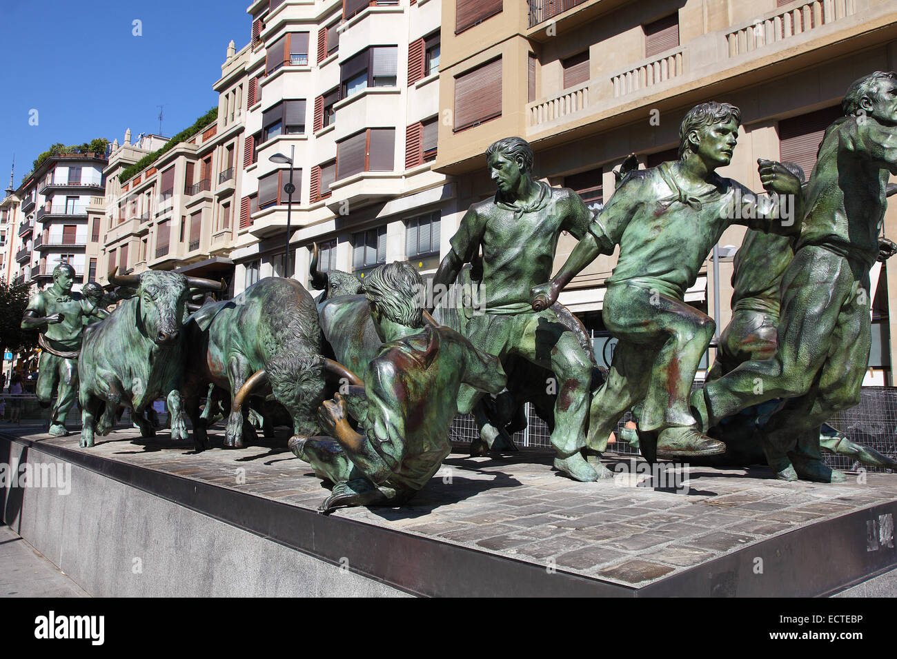 Pamplona run of the bulls Stock Photo - Alamy