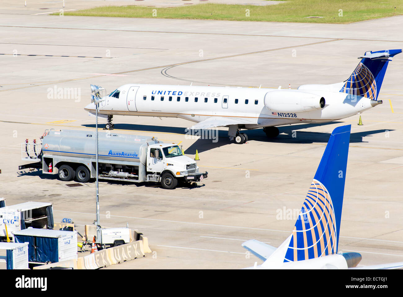Iah houston intercontinental airport houston hi-res stock photography ...