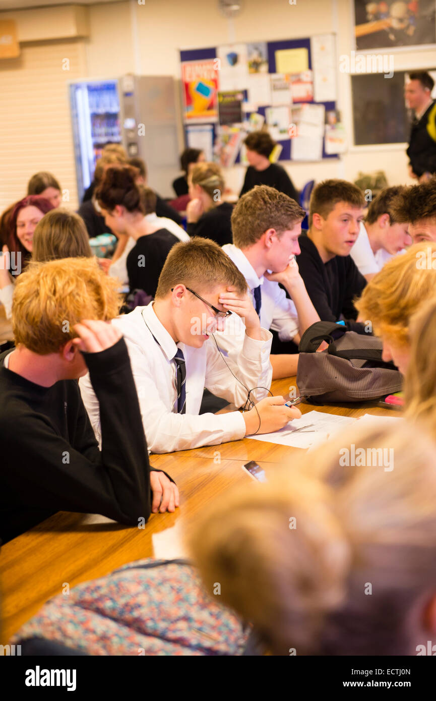 6th form common room hi-res stock photography and images - Alamy