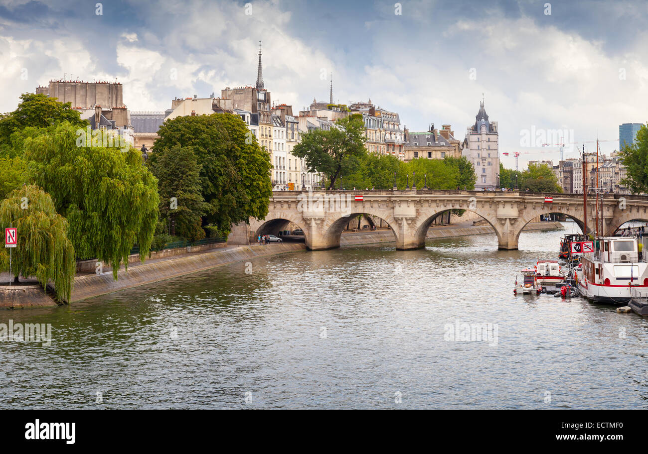 Pont Neuf, the oldest stone bridge across the Seine river in Paris ...