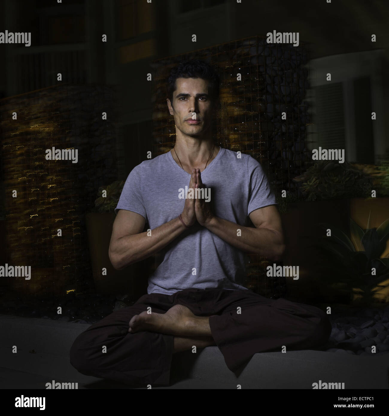 Huntington Beach, CA, USA. 13th Dec, 2014. Ayurveda therapist Yogi ...