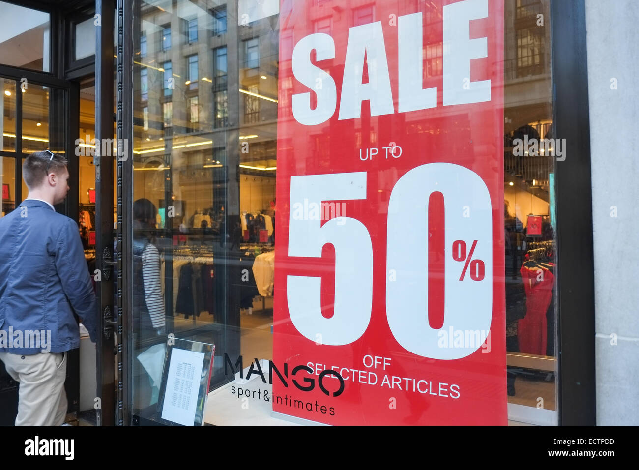 Regent Street, London, UK. 19th December 2014. Most of London's West ...