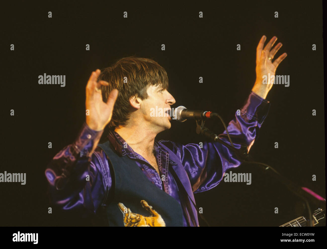 Neil finn of crowded house hi-res stock photography and images - Alamy