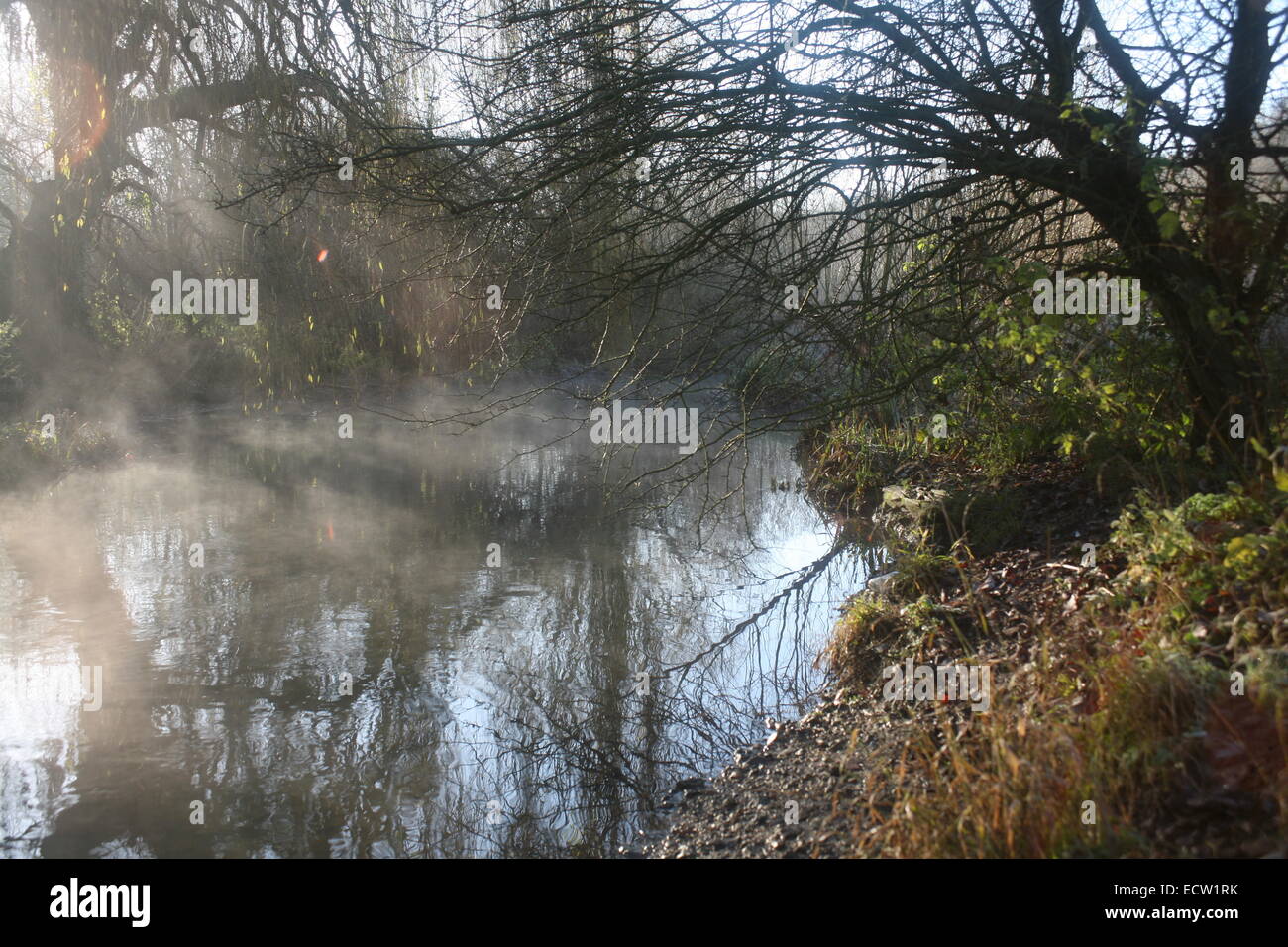 Mist over river hi-res stock photography and images - Alamy