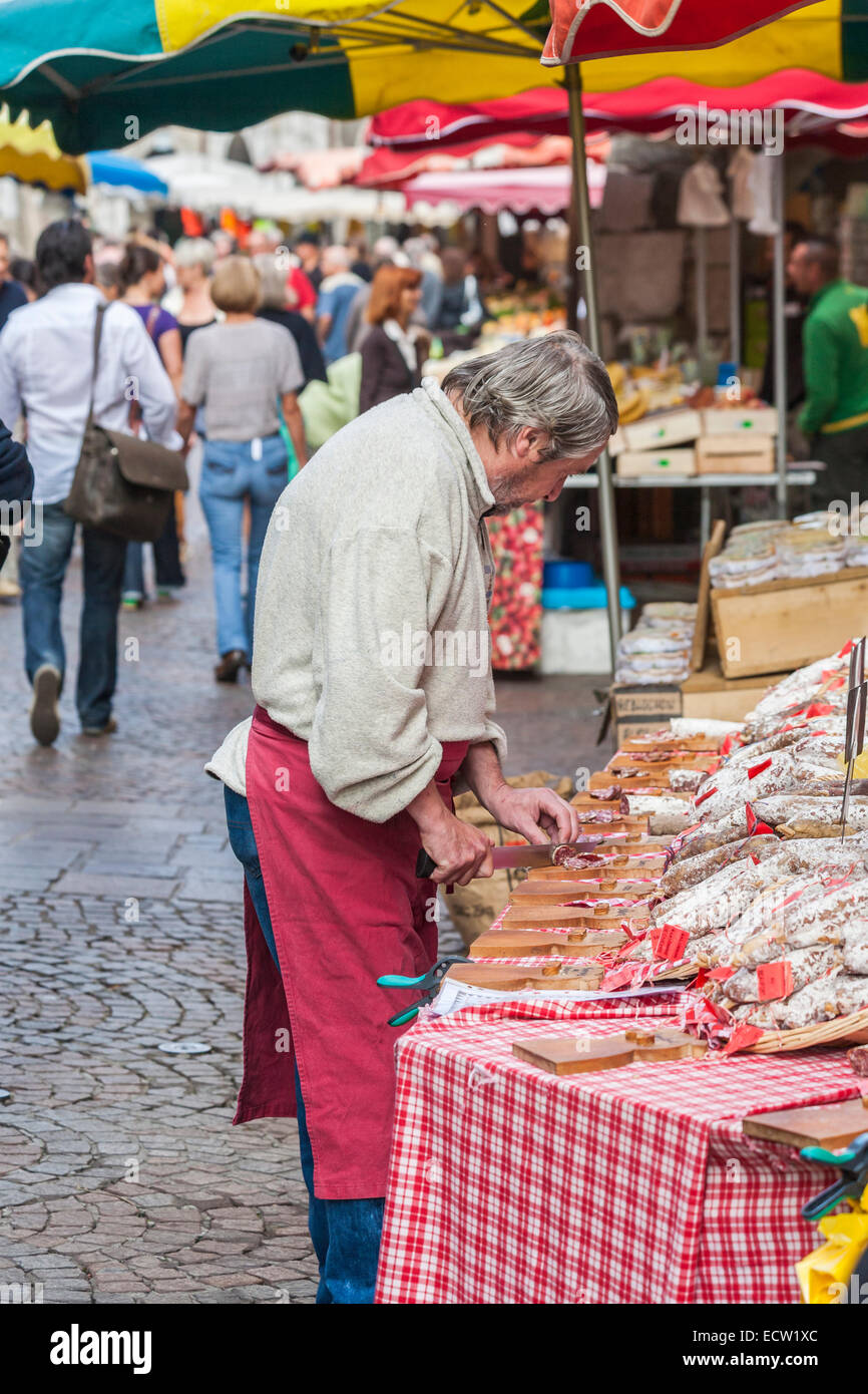 Male stallholder hi-res stock photography and images - Alamy