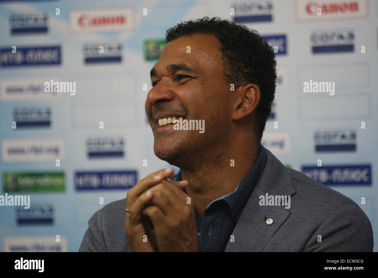 Ruud gullit football hi-res stock photography and images - Alamy