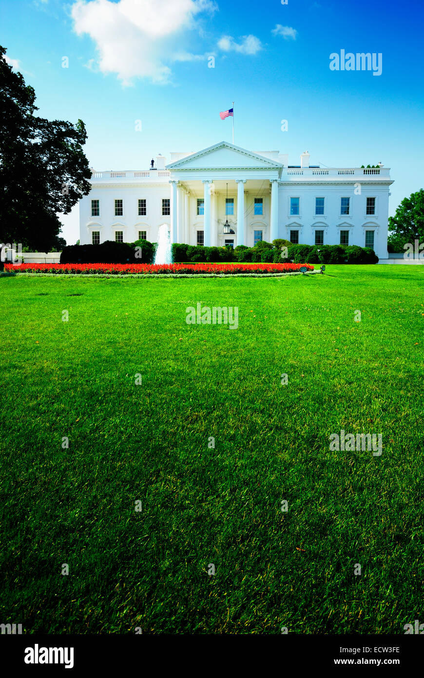White house is official residence of the president of united hi-res ...