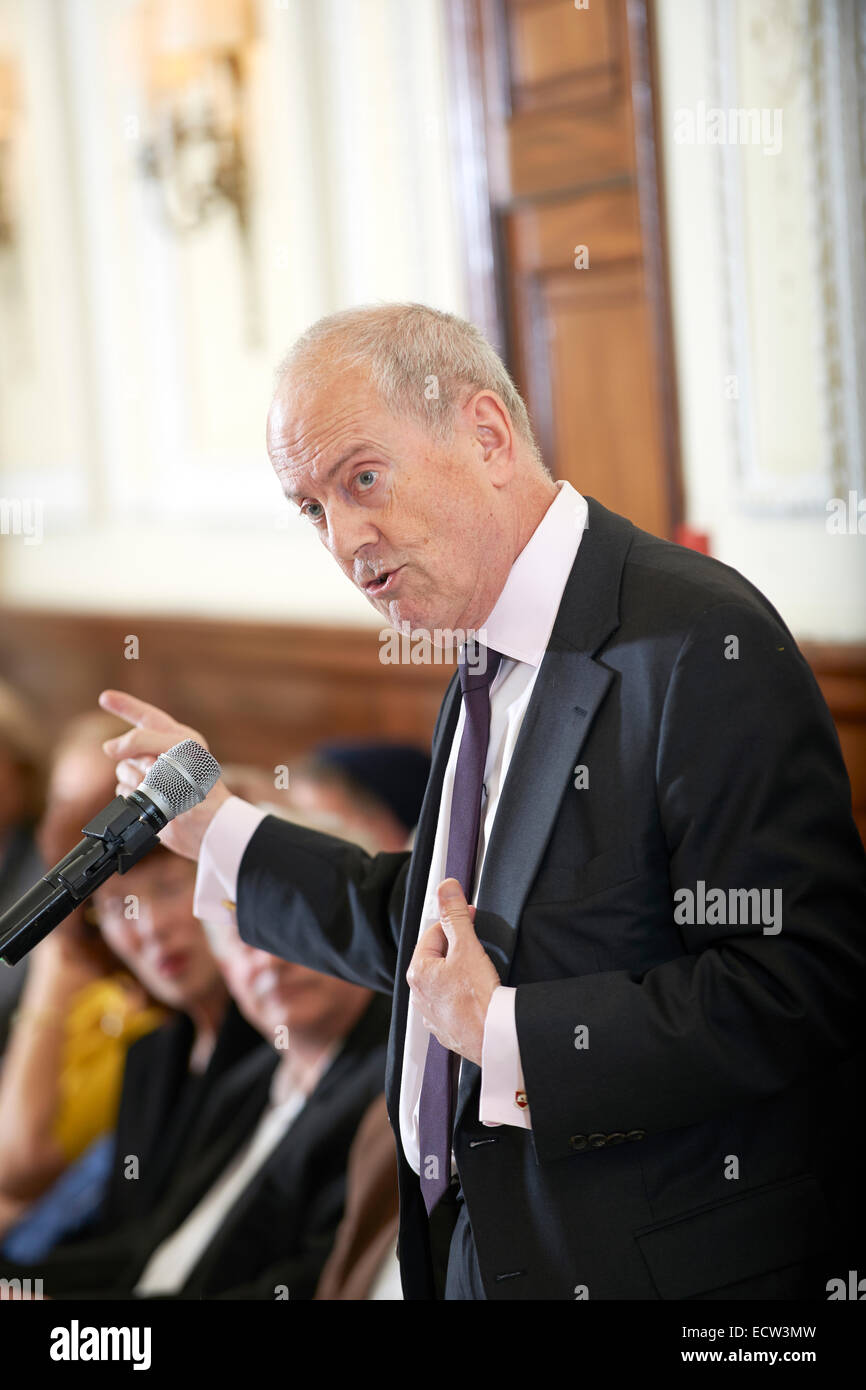 Gyles brandreth tv am hi-res stock photography and images - Alamy