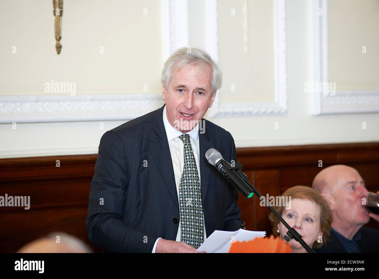 Hugo vickers queen mother hi-res stock photography and images - Alamy