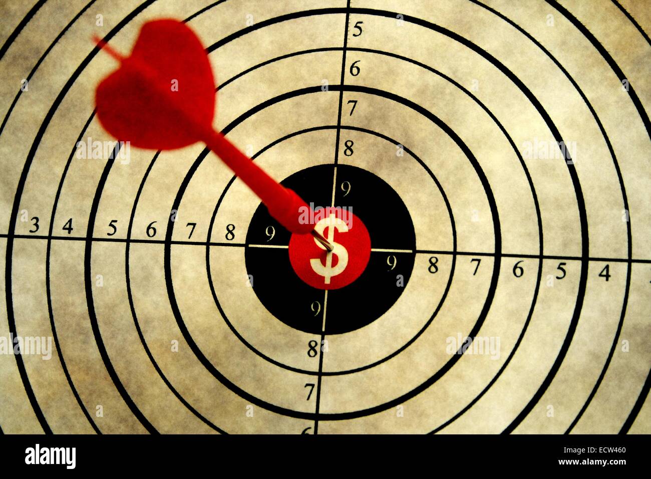 Dollar target hi-res stock photography and images - Alamy