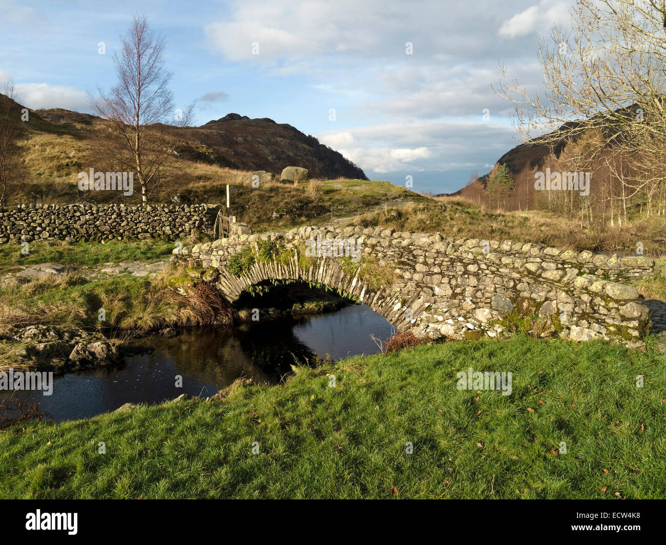 Packhorse bridge hi-res stock photography and images - Alamy