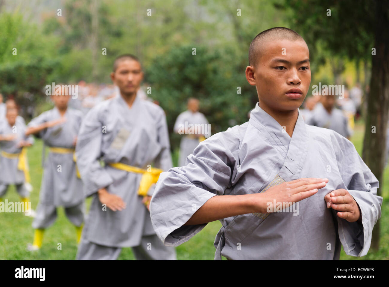 China boys exercise hi-res stock photography and images - Alamy