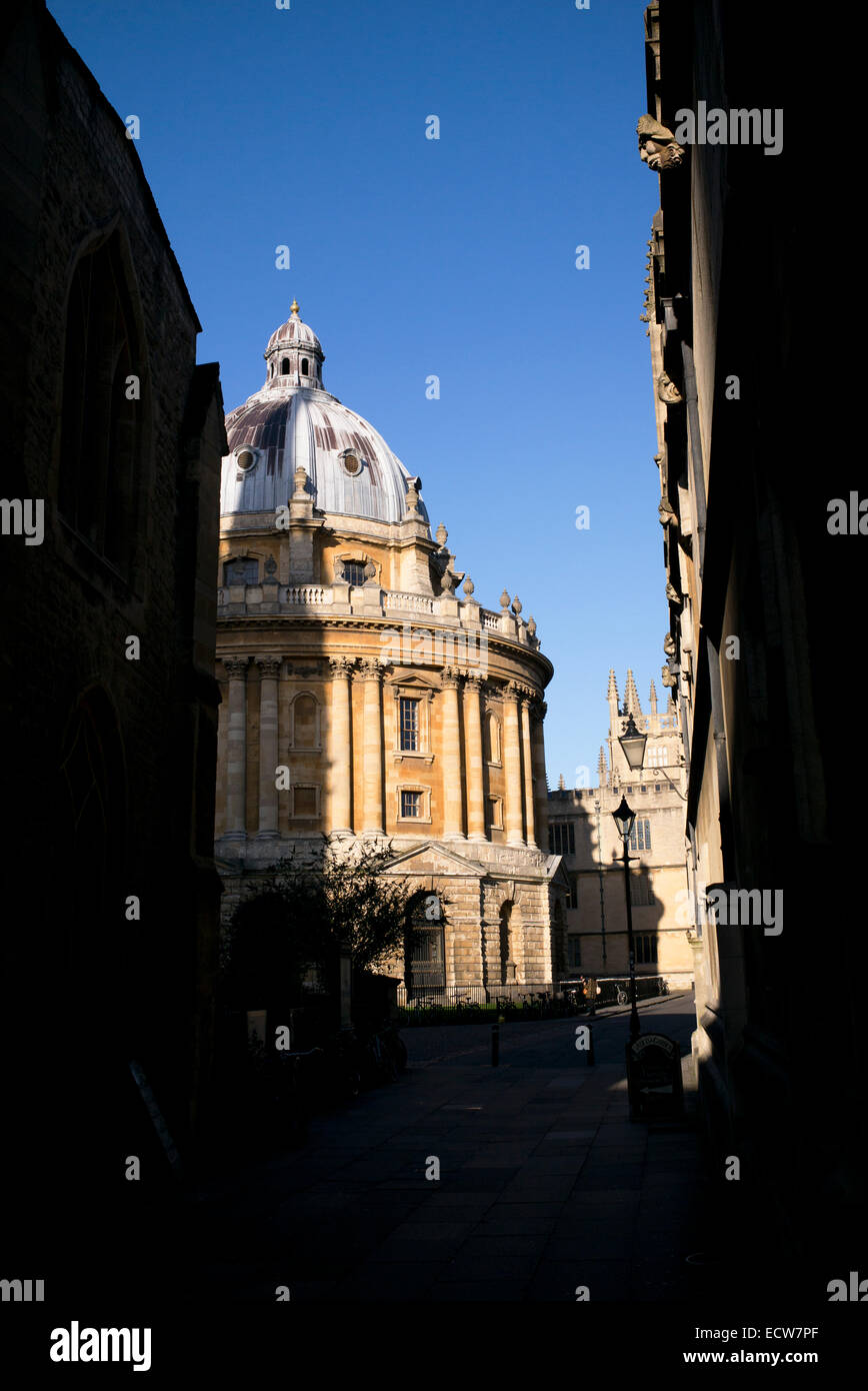 Radcliffe camera oxford university hi-res stock photography and images ...