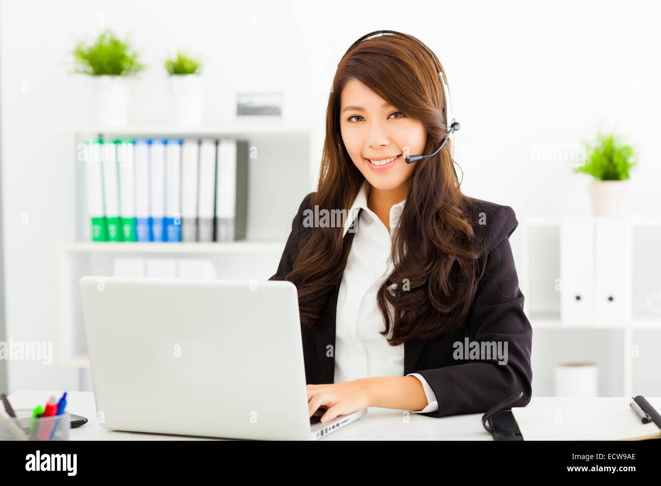 Phone operator office hi-res stock photography and images - Alamy