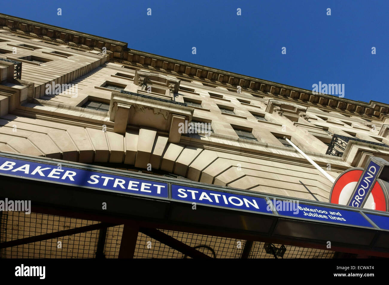Baker street underground station hi-res stock photography and images ...
