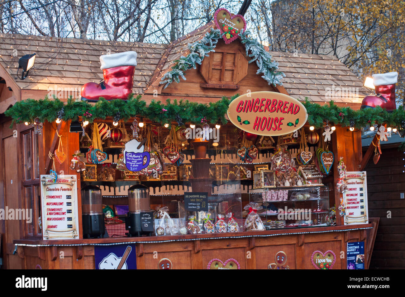 Confectionery kiosk hi-res stock photography and images - Alamy